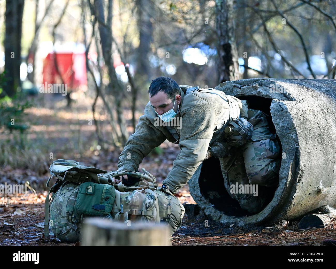 A student assigned to the U.S. Army John F. Kennedy Special Warfare ...