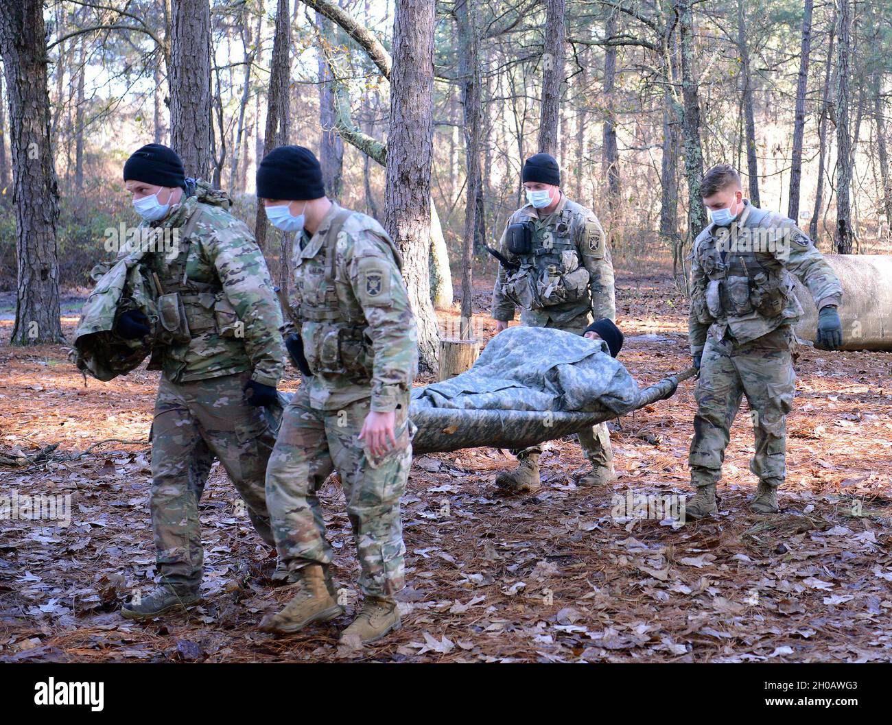 Improvised litter hi-res stock photography and images - Alamy