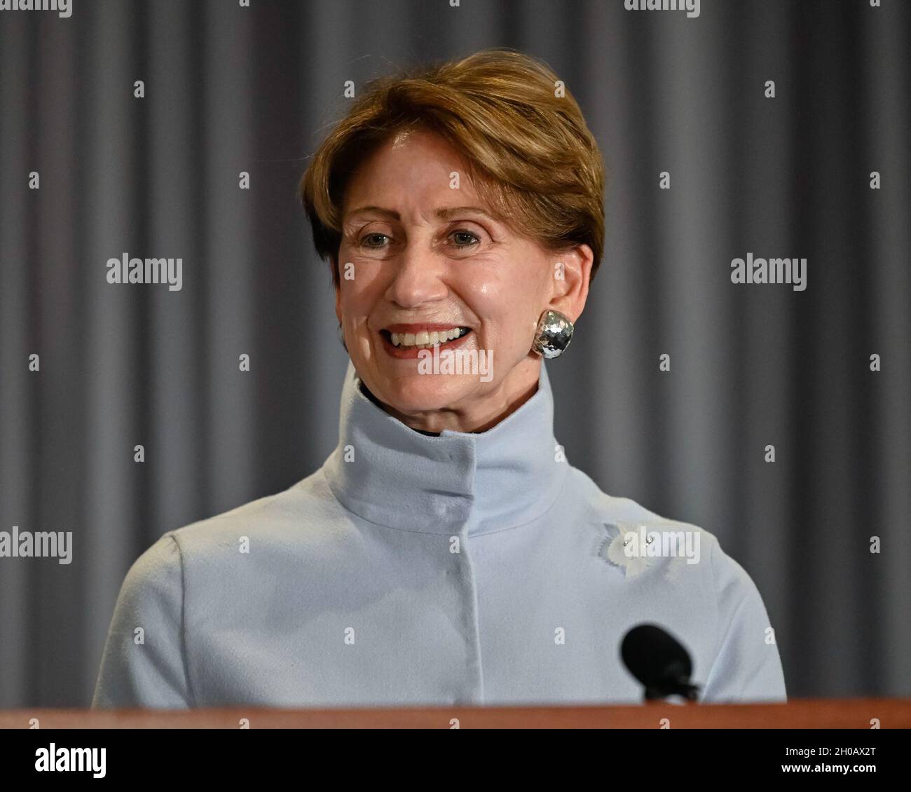 Secretary of the air force barbara m barrett hi-res stock photography ...
