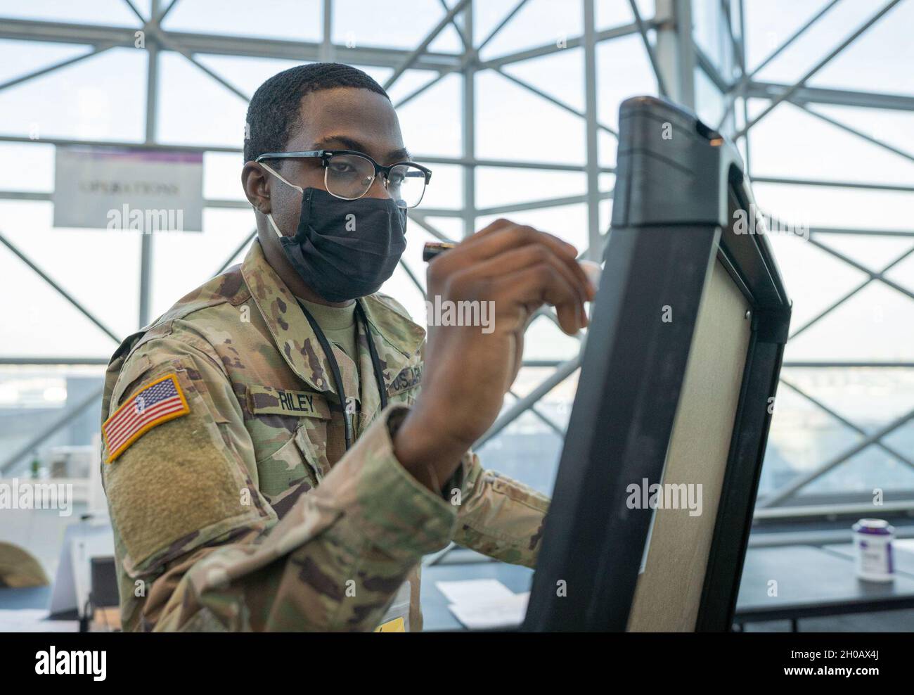 George riley hi-res stock photography and images - Alamy