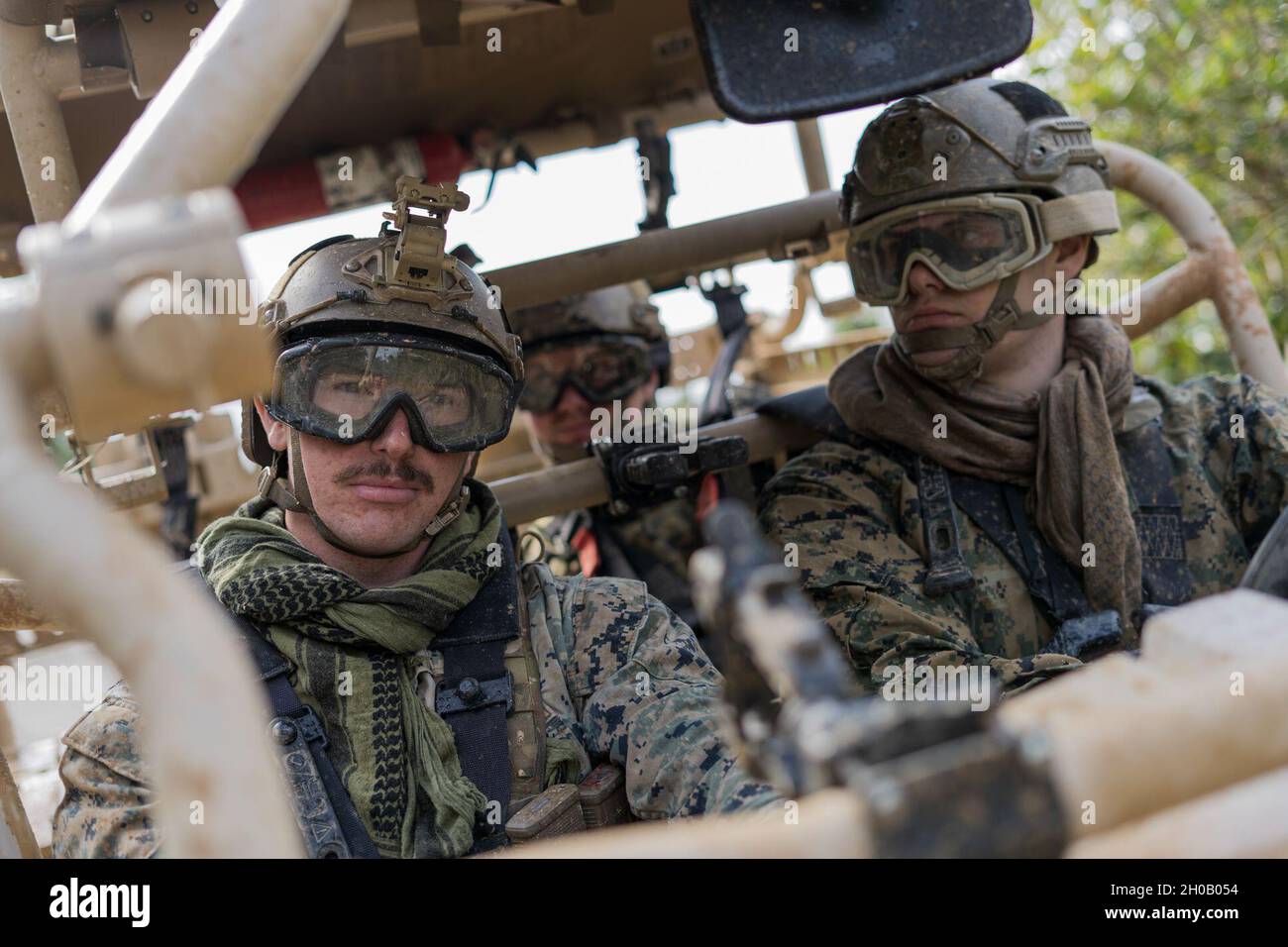 U.S. Marines with 3d Reconnaissance Battalion, 3d Marine Division ...