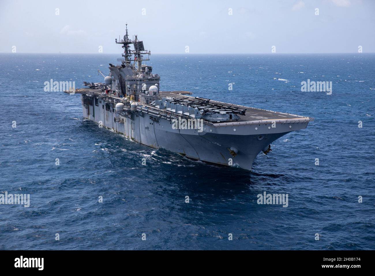INDIAN OCEAN (Jan. 14, 2021) – The amphibious assault ship USS Makin ...
