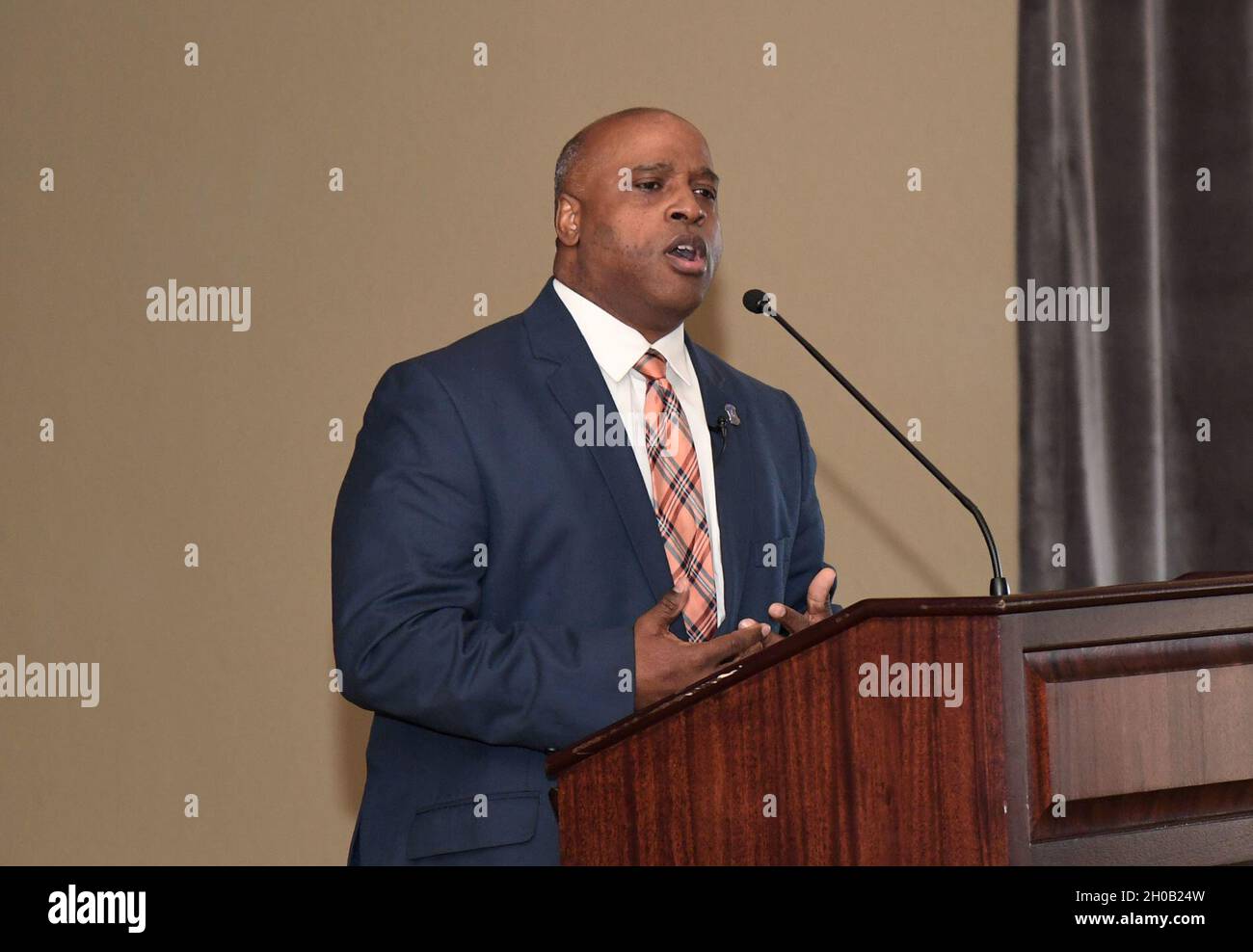 The Rev. Eric Dickey, First Missionary Baptist Church pastor, speaks ...