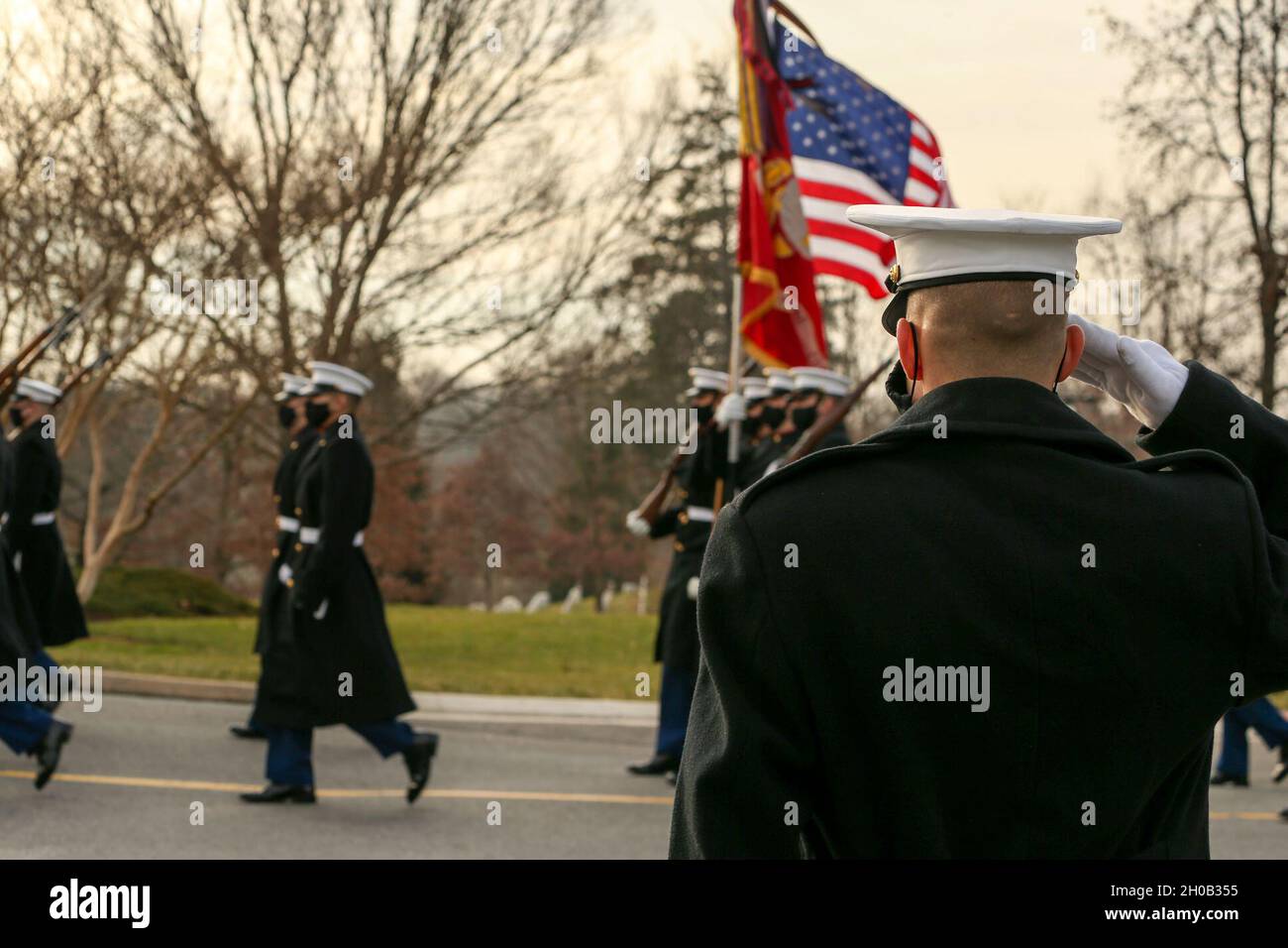 Marines with Marine Barracks Washington march in a funeral procession ...