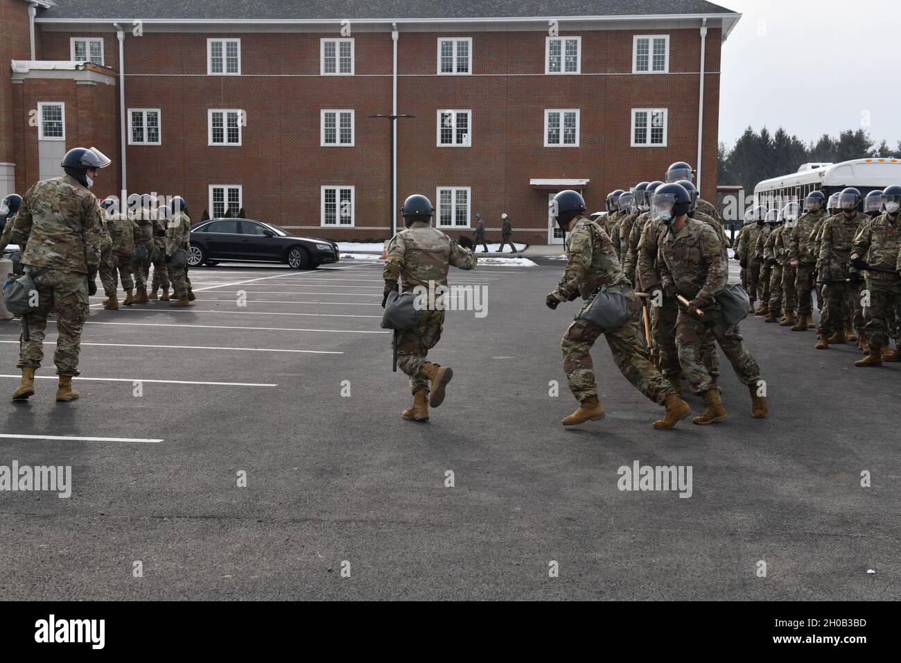 Guilderland N.Y., Members of the 2-101st Cav from Western New York ...