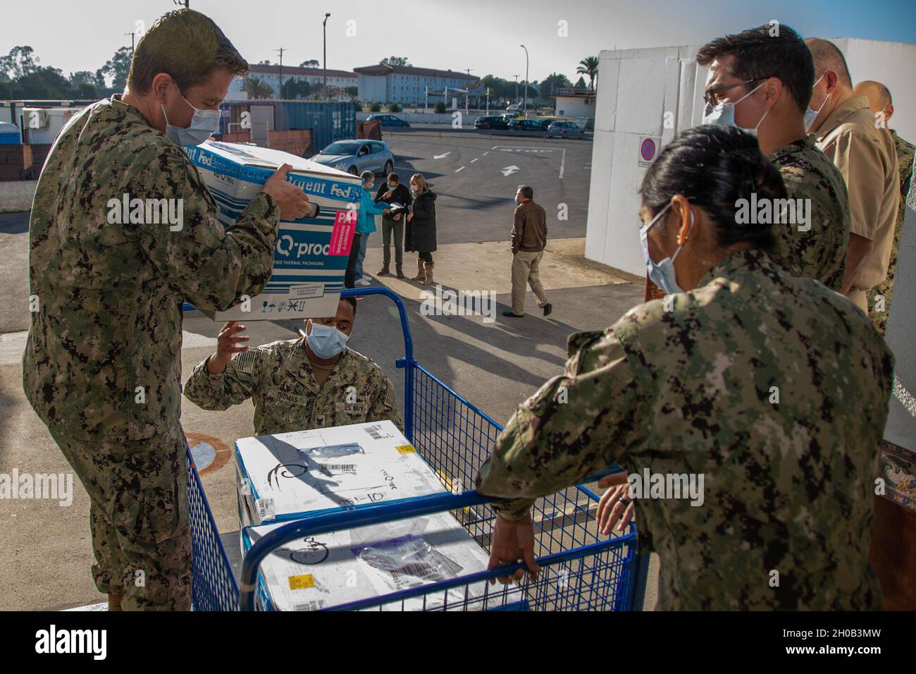 Usnh hi-res stock photography and images - Alamy
