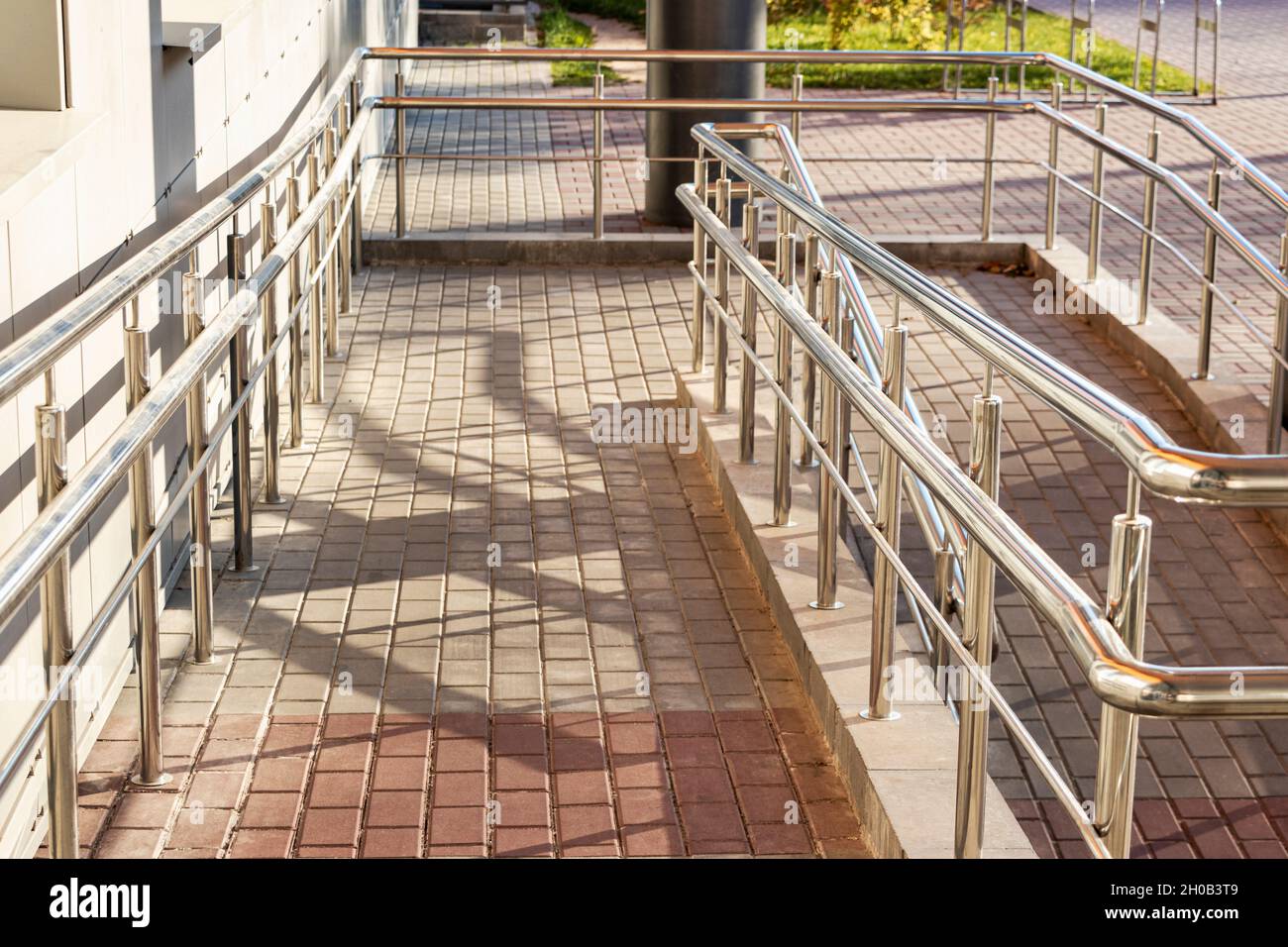 Disability ramp hospital High Resolution Stock Photography and Images ...