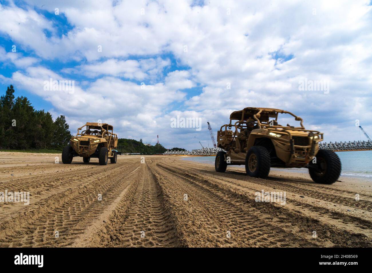 U.S. Marines with 3d Reconnaissance Battalion, 3d Marine Division ...