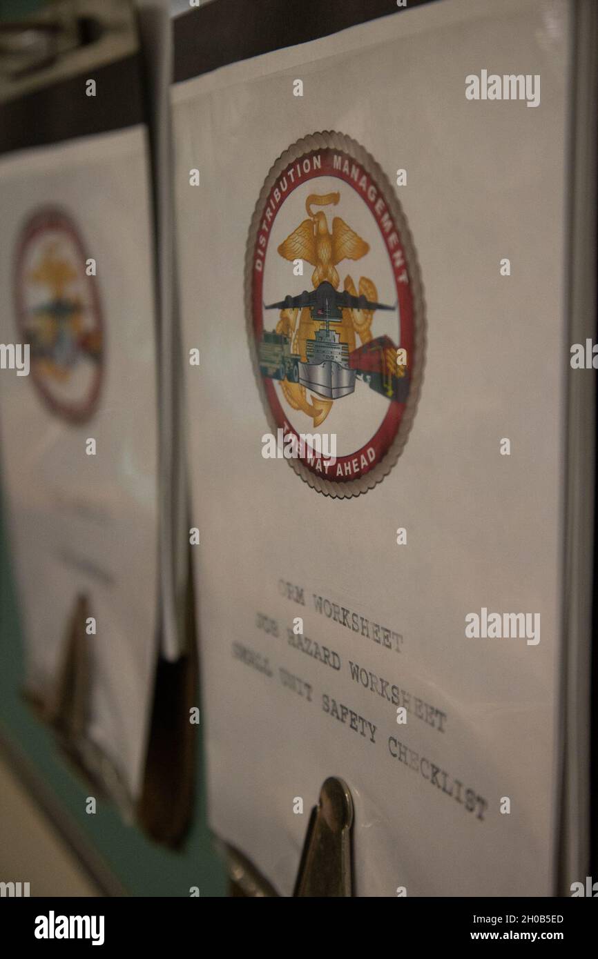 Standard operation hi-res stock photography and images - Alamy