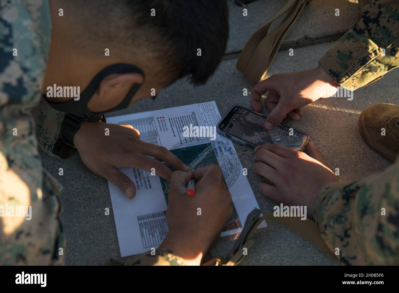 U.S. Marines with Co. C, 3rd Assault Amphibian Battalion, 1st Marine ...