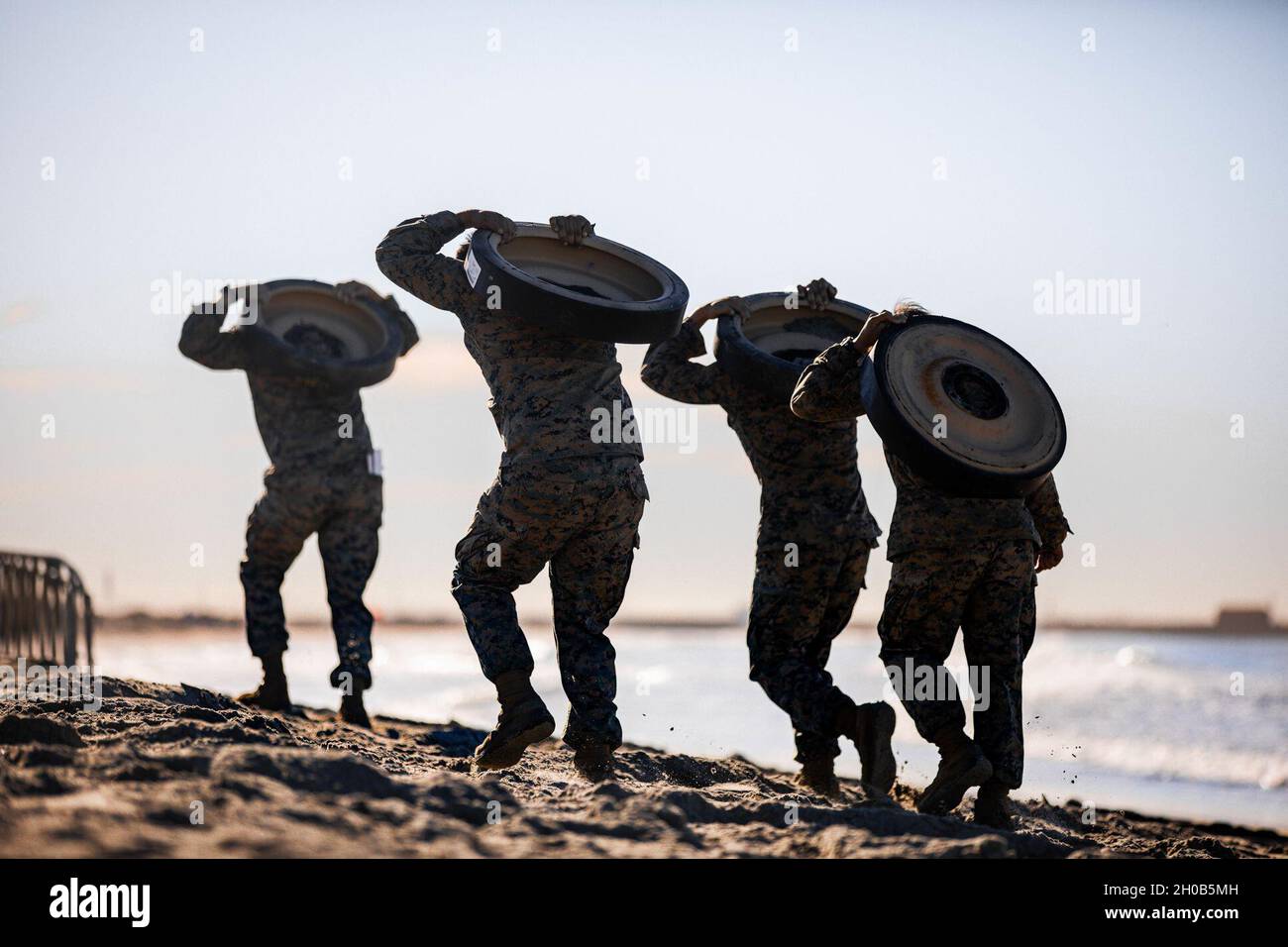 U.S. Marines with Co. C, 3rd Assault Amphibian Battalion, 1st Marine ...