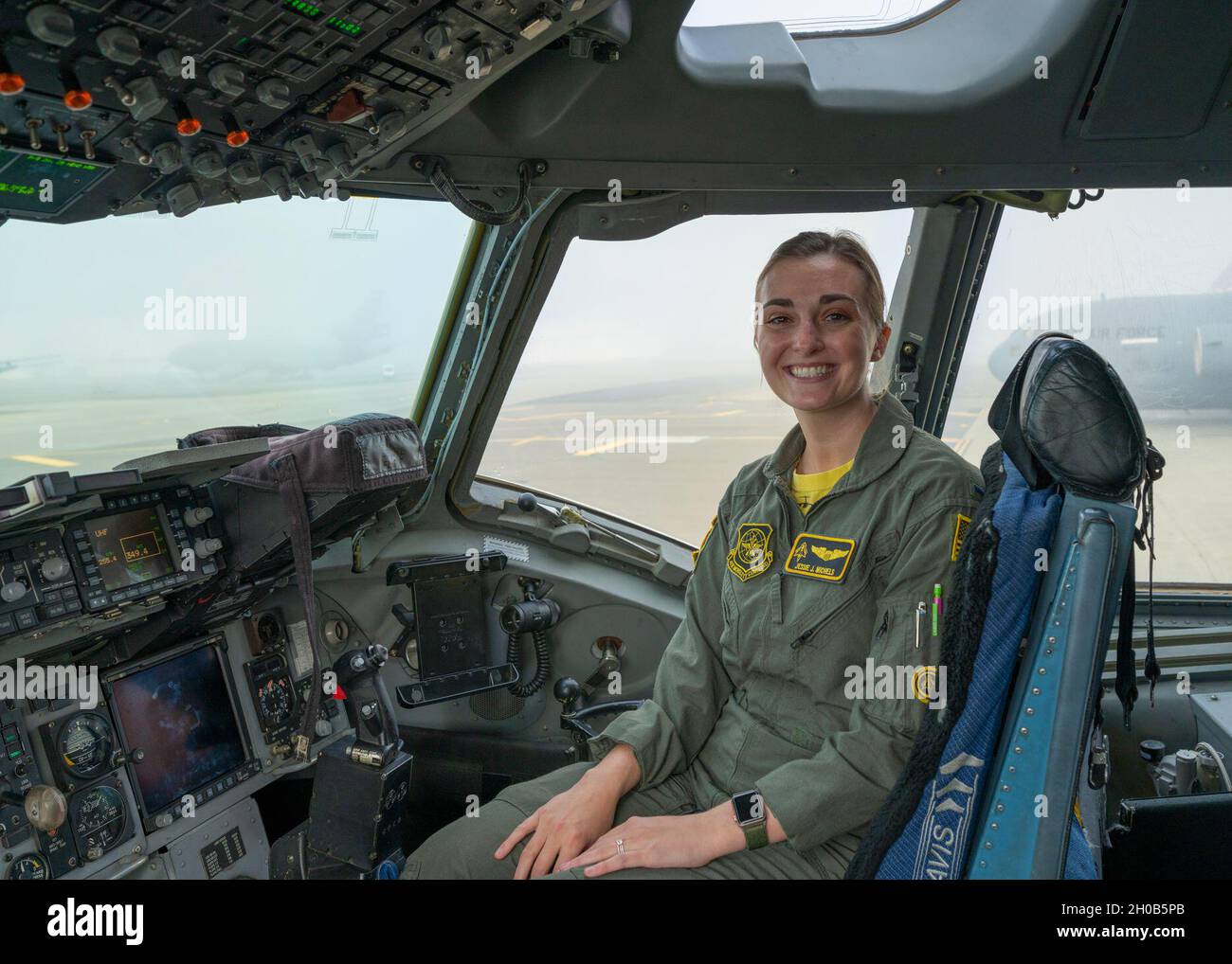 U.S. Air Force 1st Lt. Jessica Michels, 21st Airlift Squadron C-17 ...