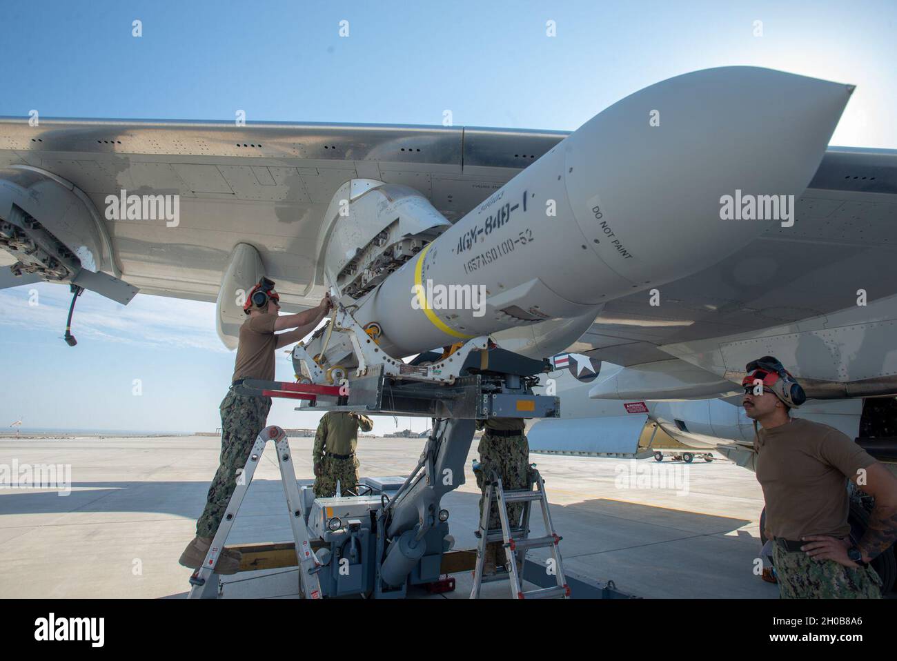 210115-N-CR843-0039 U.S. 5TH FLEET AREA OF OPERATIONS (Jan. 15, 2021 ...