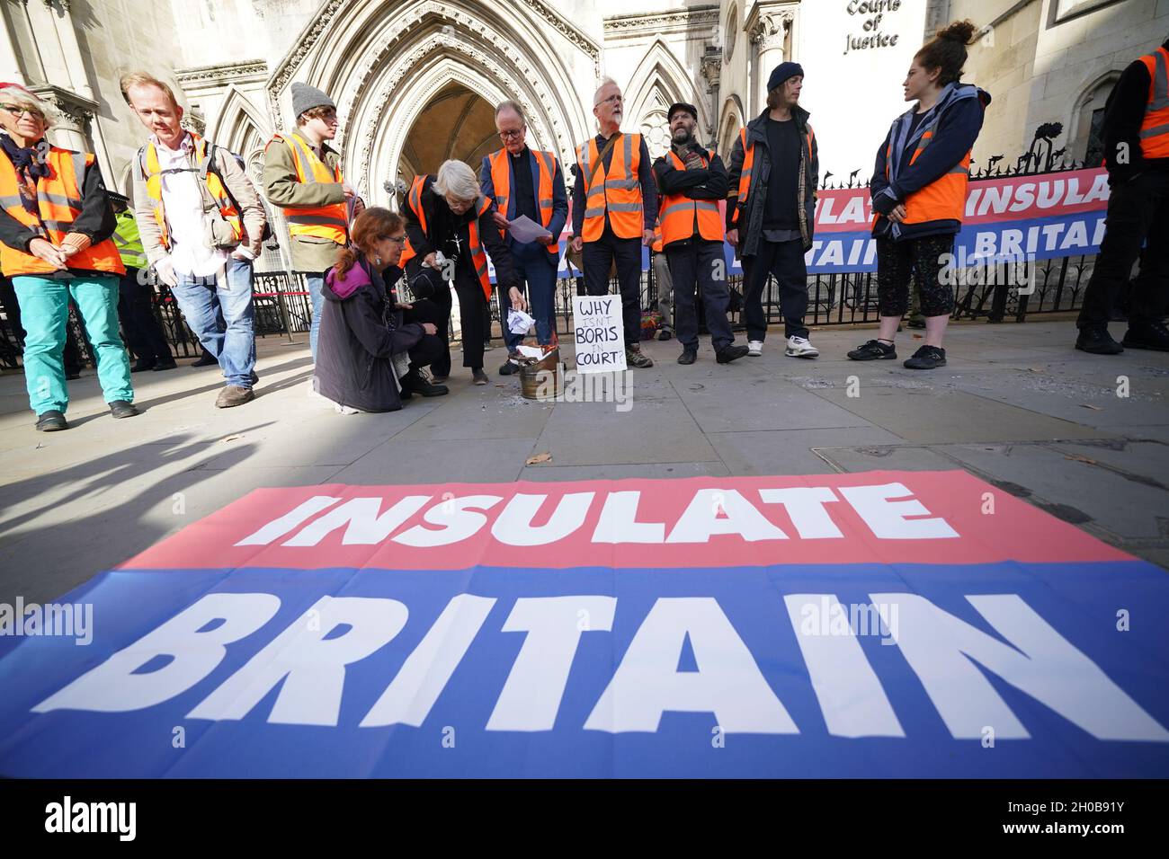 High court injunctions hi-res stock photography and images - Alamy