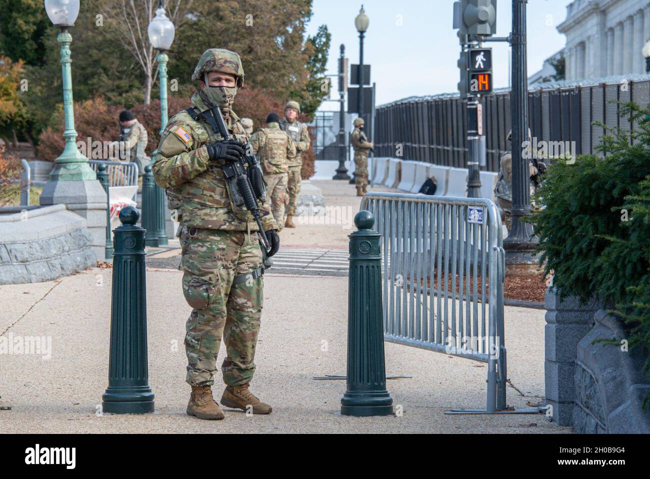 U.S. Army Soldiers assigned to the Virginia National Guard’s 3647th ...