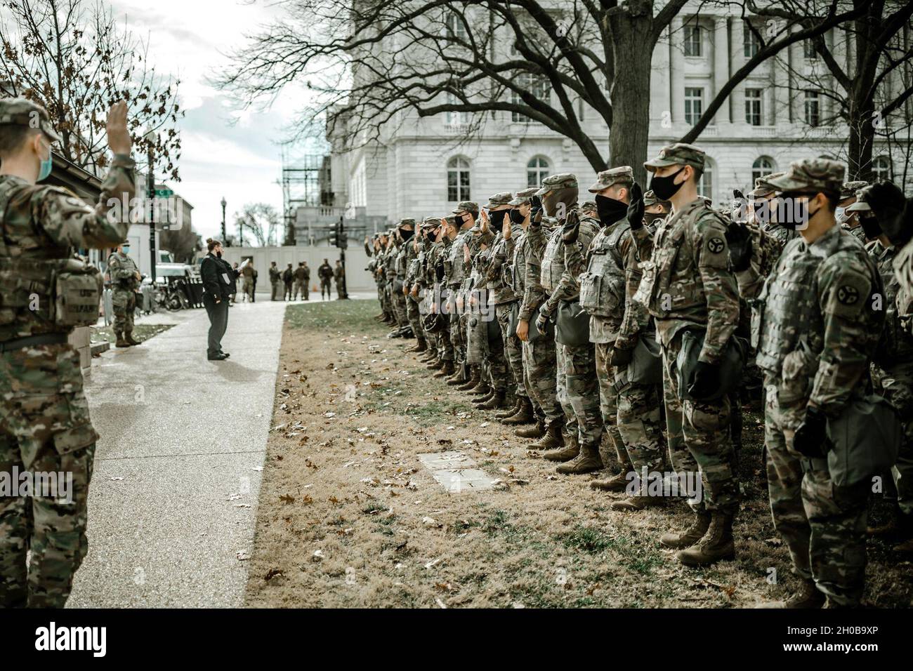 U.S. Soldiers assigned to 4th Squadron, 278th Armored Cavalry Regiment ...