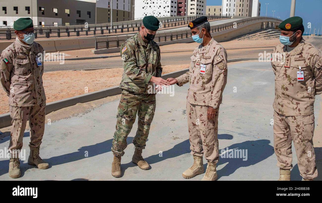 A United Arab Emirate General Officer and U.S. Army General Brig. Gen ...