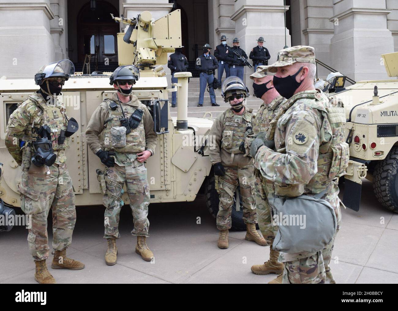 Georgia Army National Guard Soldiers of the Decatur-based 170th ...