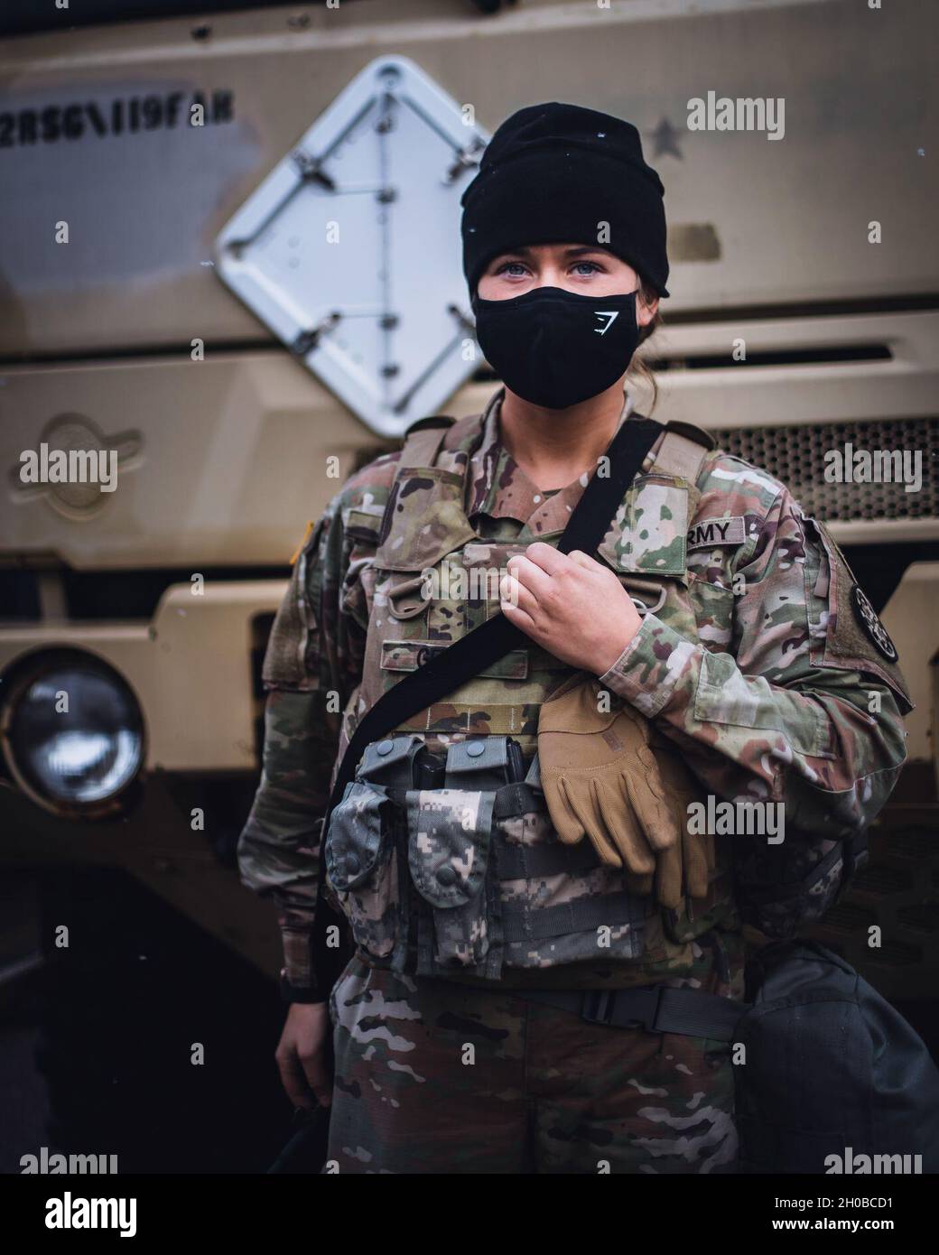 U.S. Army Soldiers from 46th Military Police Company, Corunna, Michigan ...