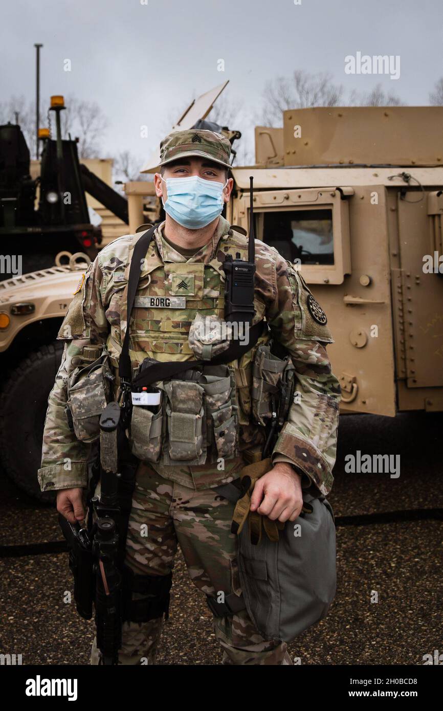 U.S. Army Soldiers from 46th Military Police Company, Corunna, Michigan ...