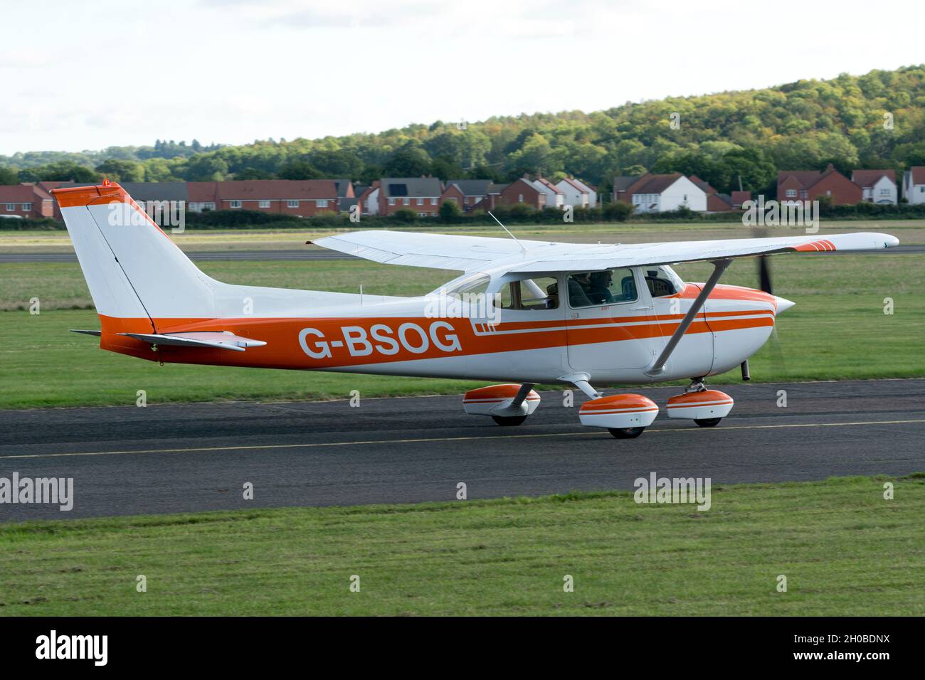 Cessna 172 skyhawk aircraft hi-res stock photography and images - Alamy