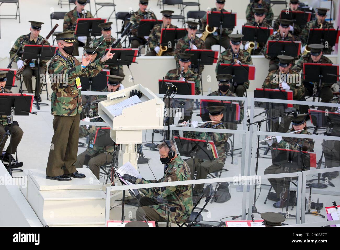 The U.S. Marine Band's, "Presidents Own", conductor practices ...