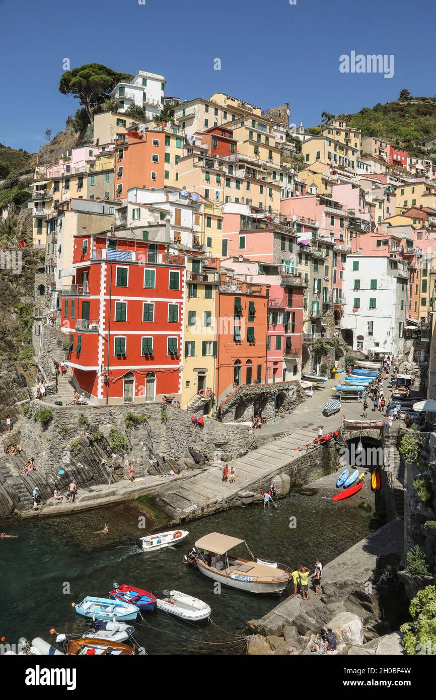 Cinque terre riviera italienne hi-res stock photography and images - Alamy