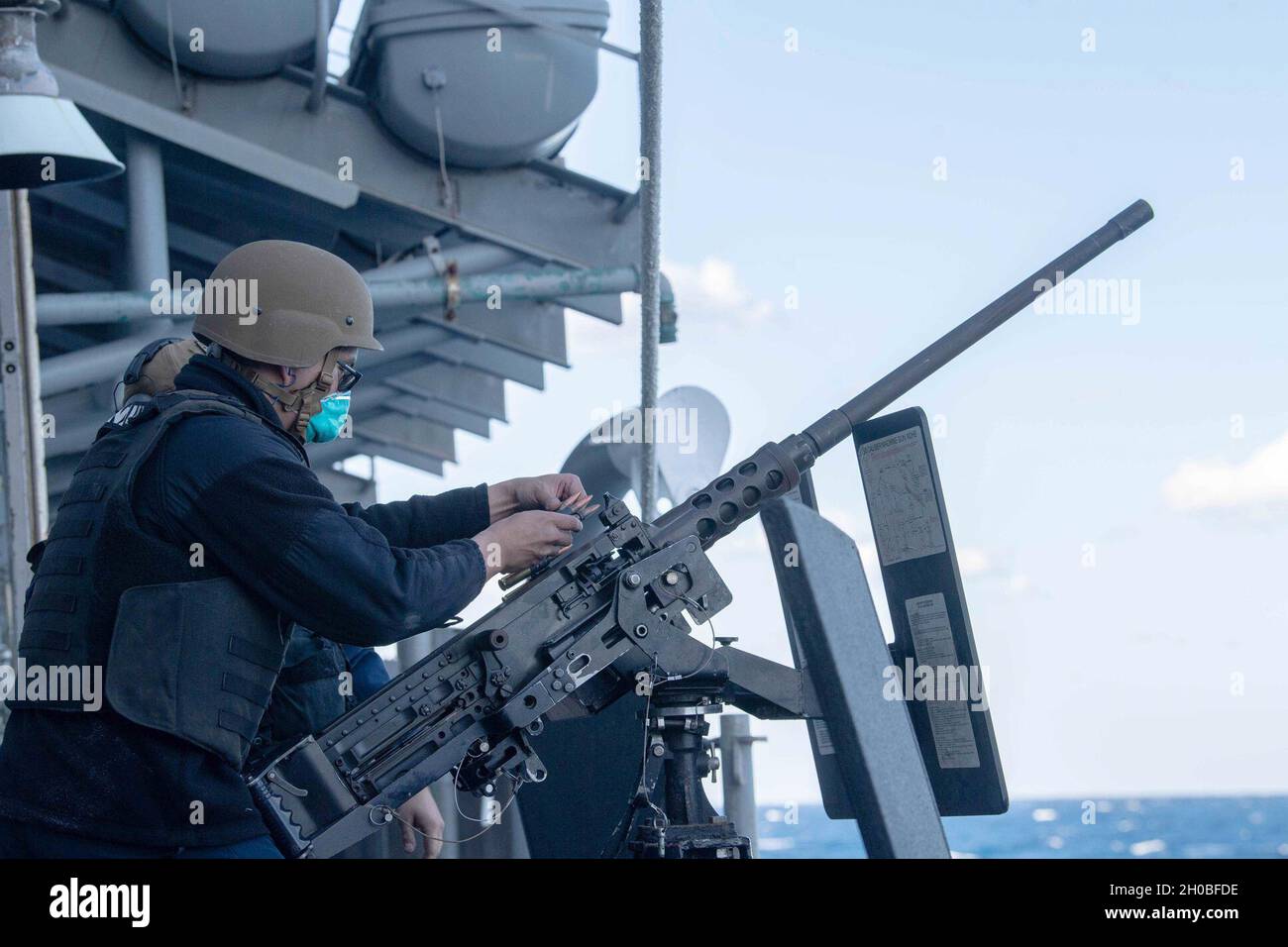 210118-N-WQ732-5040 ATLANTIC OCEAN (Jan. 18, 2021) – Sonar Technician ...