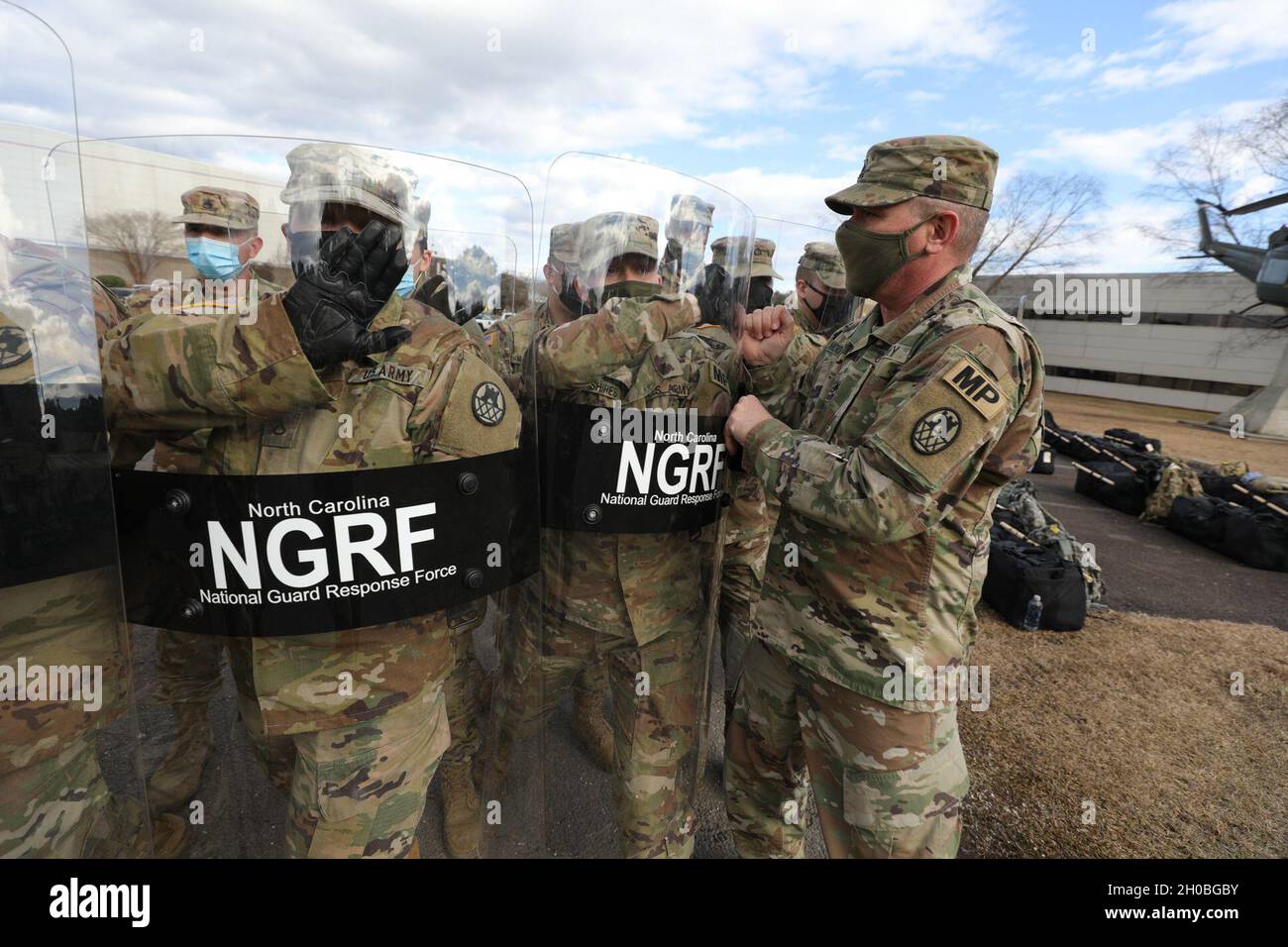 105th military police battalion hi-res stock photography and images - Alamy