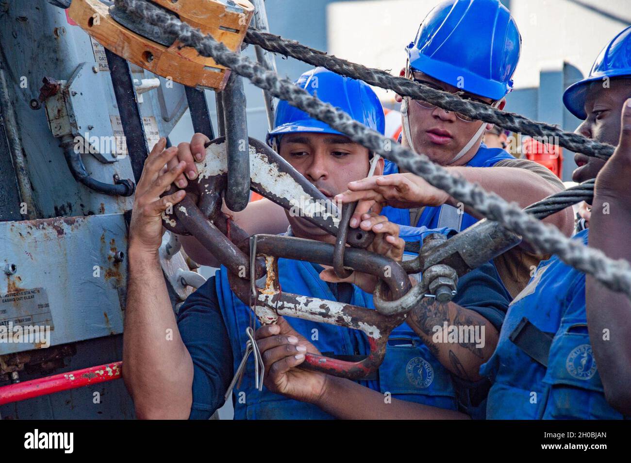 Sliding padeye hi-res stock photography and images - Alamy