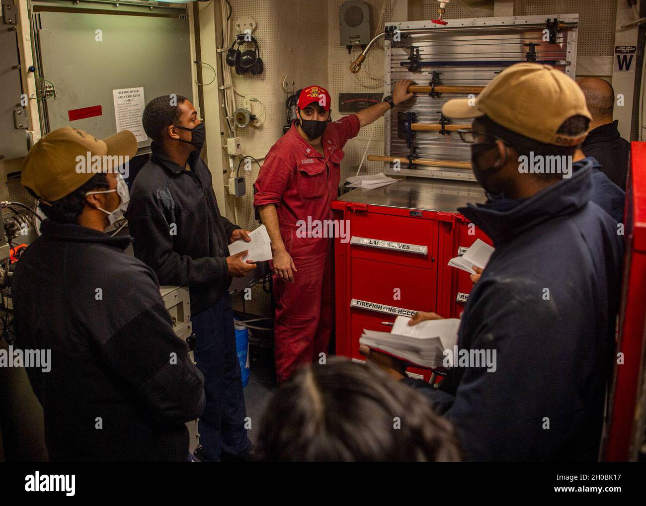 PACIFIC OCEAN (Jan. 19, 2021) U.S. Navy Damage Controlman 1st Class ...