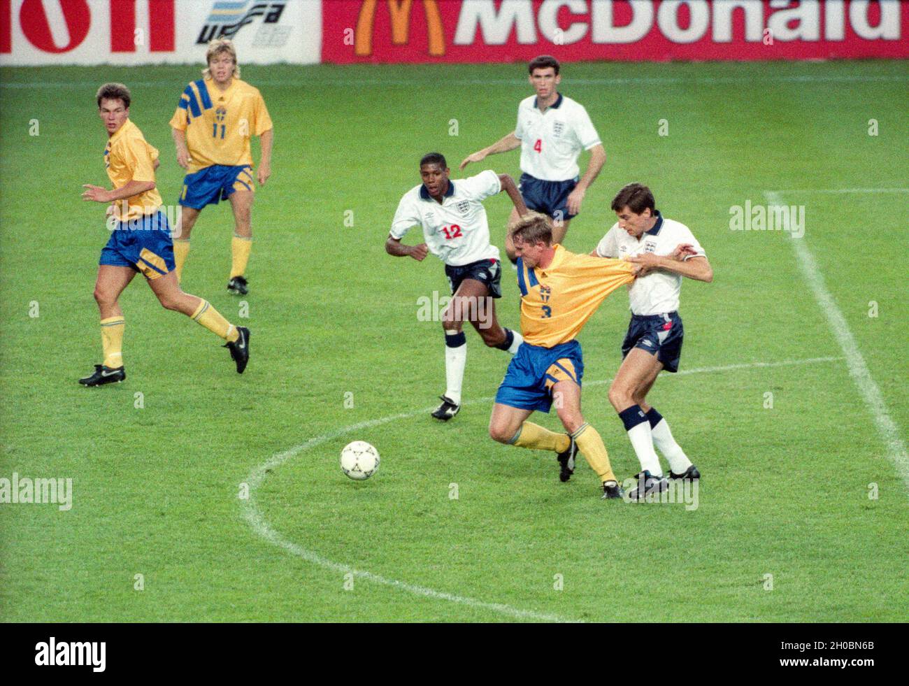 Fotbolls em 1992 hi-res stock photography and images - Alamy