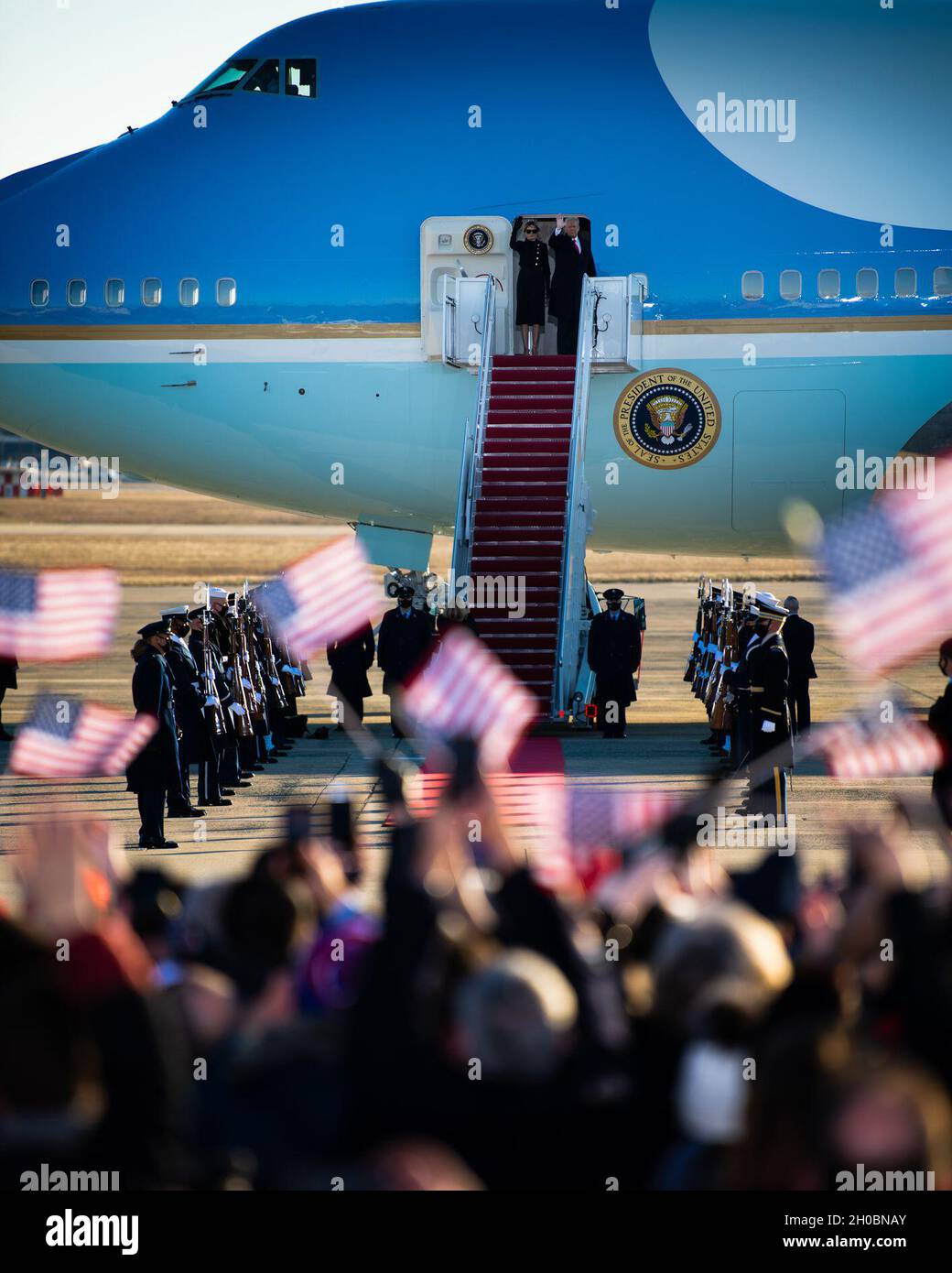President Donald J. Trump and First Lady Melania Trump wave goodbye to ...