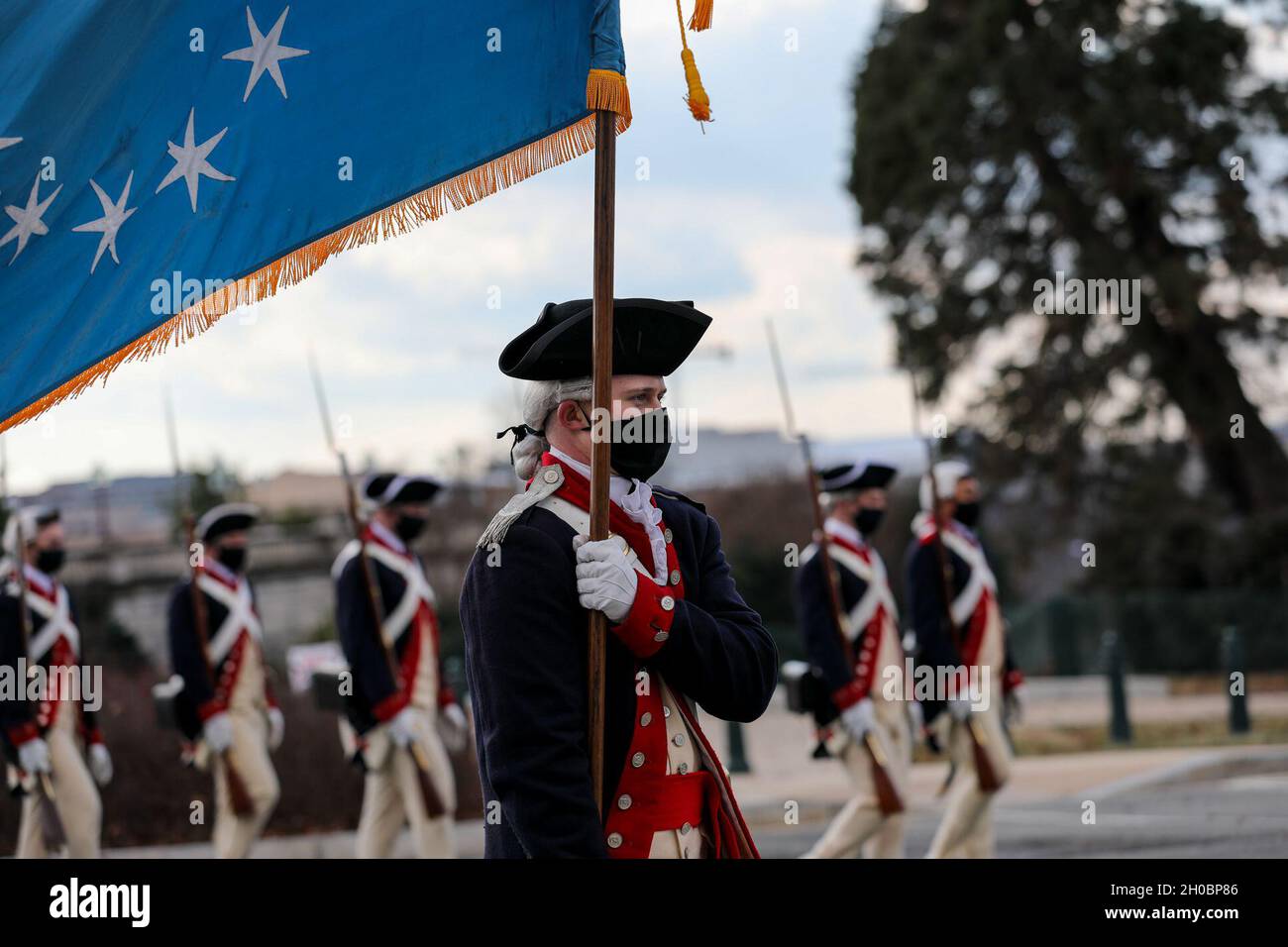 The U.S. Army Old Guard Commanders in Chief's Guard marches past the ...
