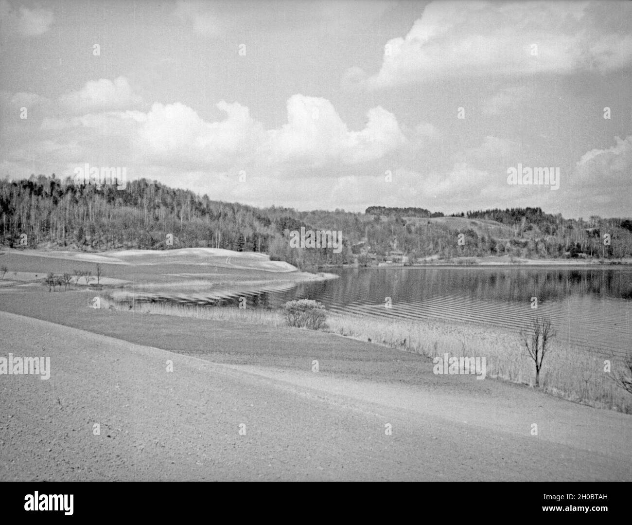 Typische Seenlandschaft in Masuren, Ostpreußen, 1930er Jahre. Typical ...