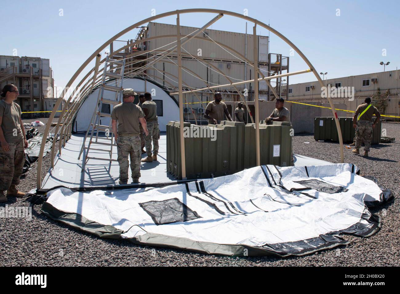 CAMP LEMONNIER, Djibouti – U.S. Army Soldiers with 760th Engineer ...