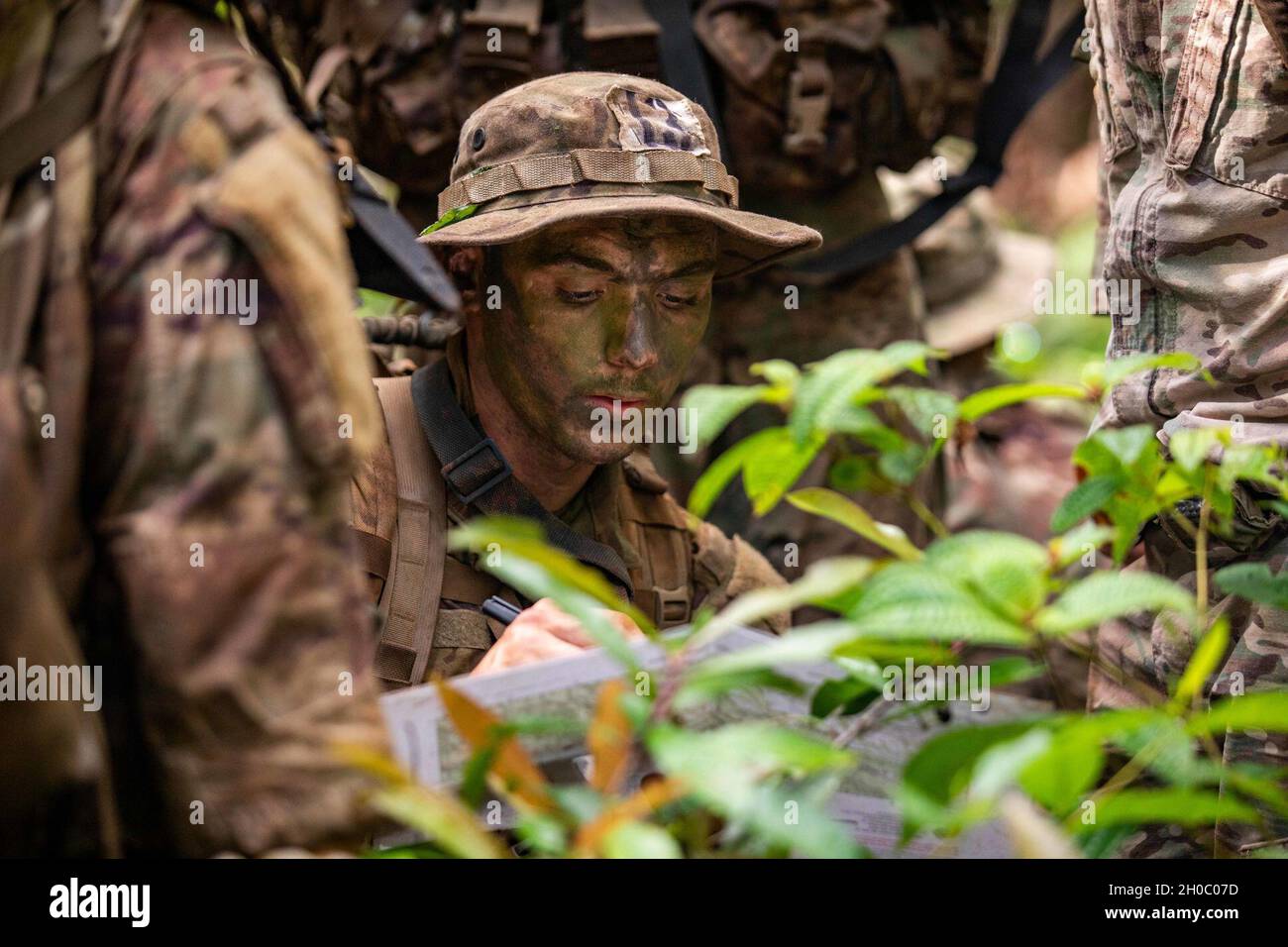 Soldiers from the 3rd Infantry Brigade Combat Team, 25th Infantry ...