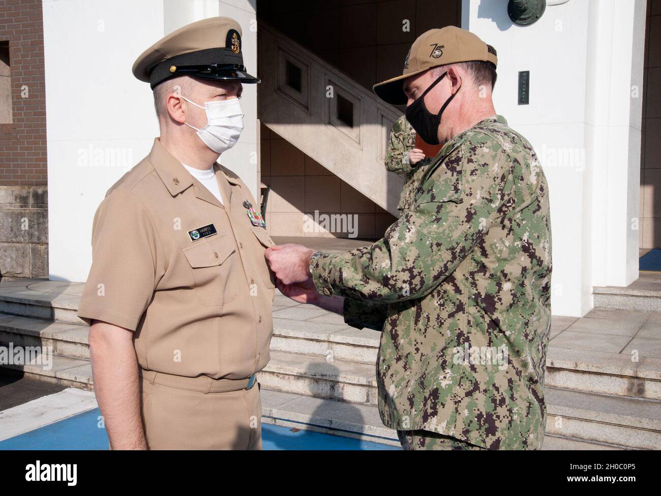 210121-N-HR587-1006 YOKOSUKA, Japan (Jan. 21, 2021) — Chief ...