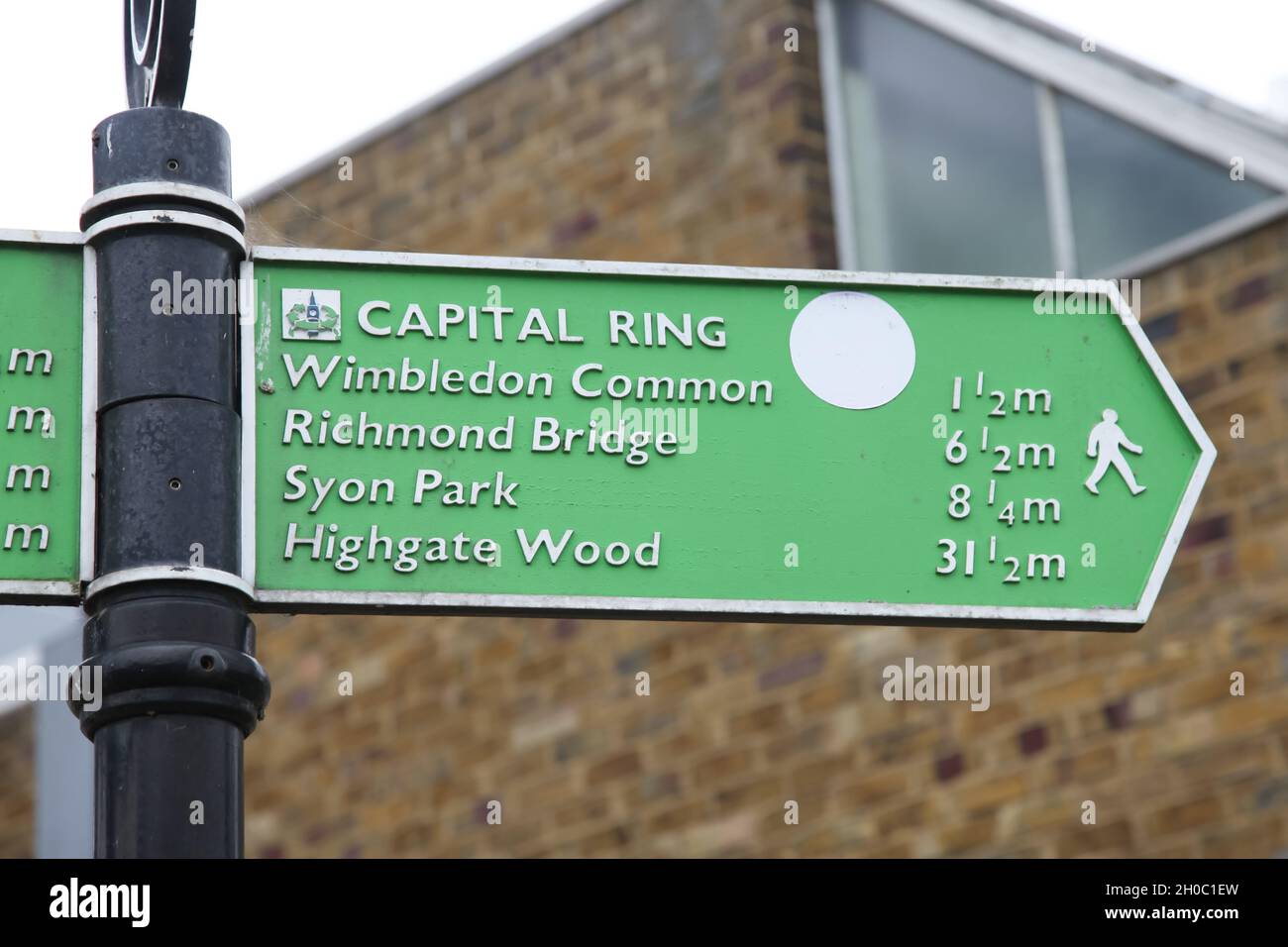 Wimbledon Park sign post for Capital Ring, Wimbledon Common, Richmond ...