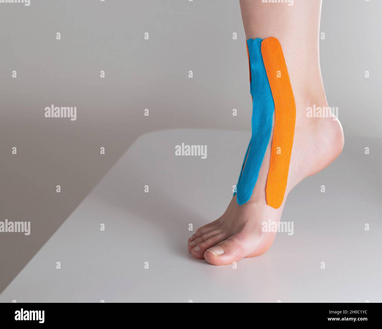 Fixation of ankle hi-res stock photography and images - Alamy