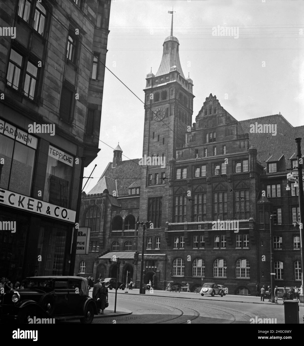 Das alte Rathaus in Chemnitz am Markt, in der Nähe der Jakobikirche ...