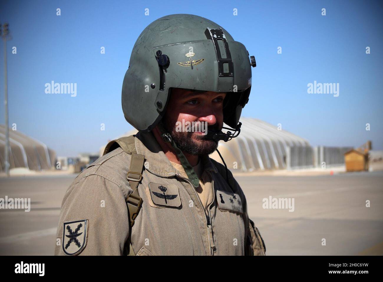 Spanish Soldiers with Task Force Toro prepare an AS532 Cougar ...