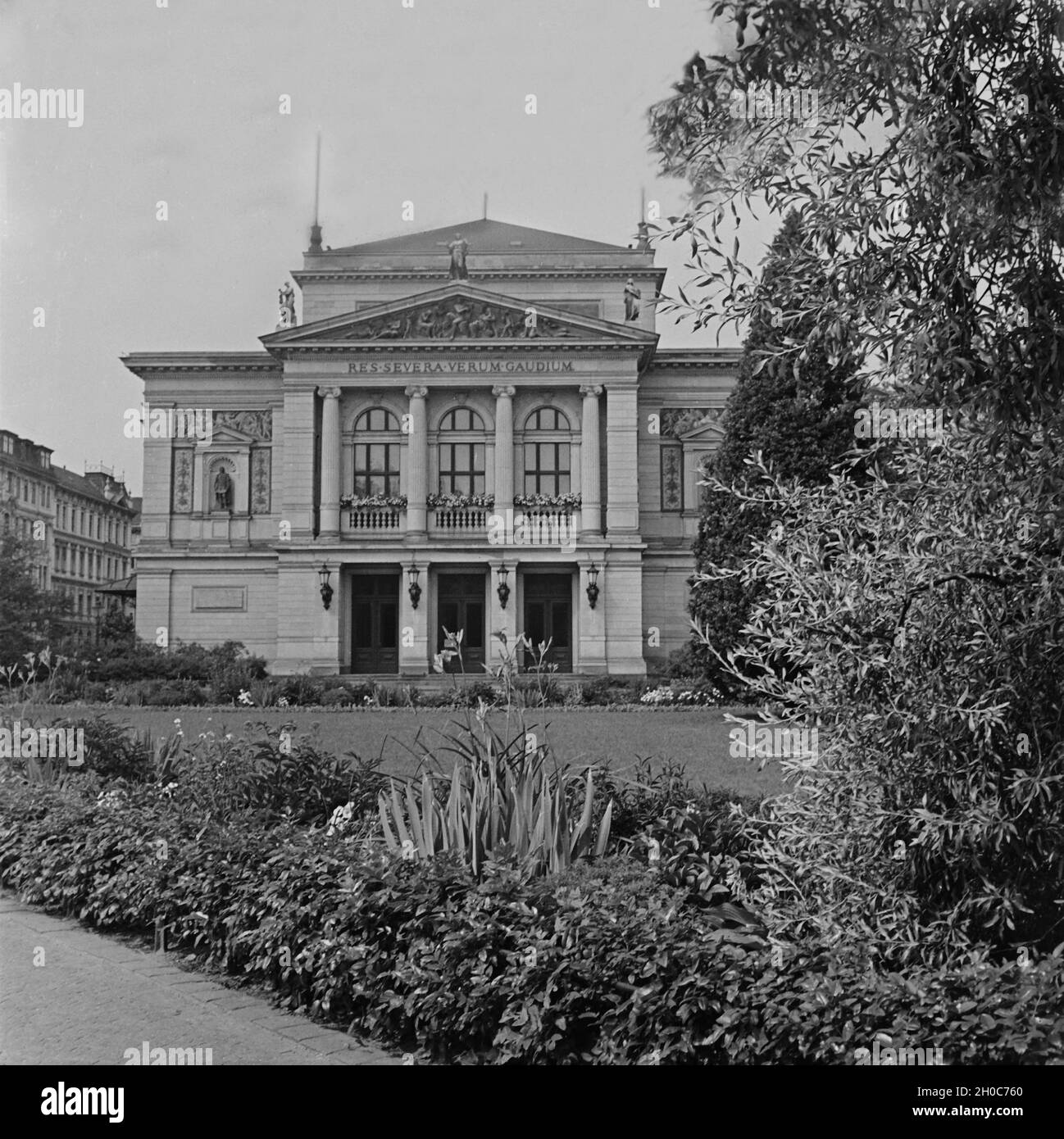 Das Gewandhaus im Musikviertel in Leipzig, Deutschland 1930er Jahre ...