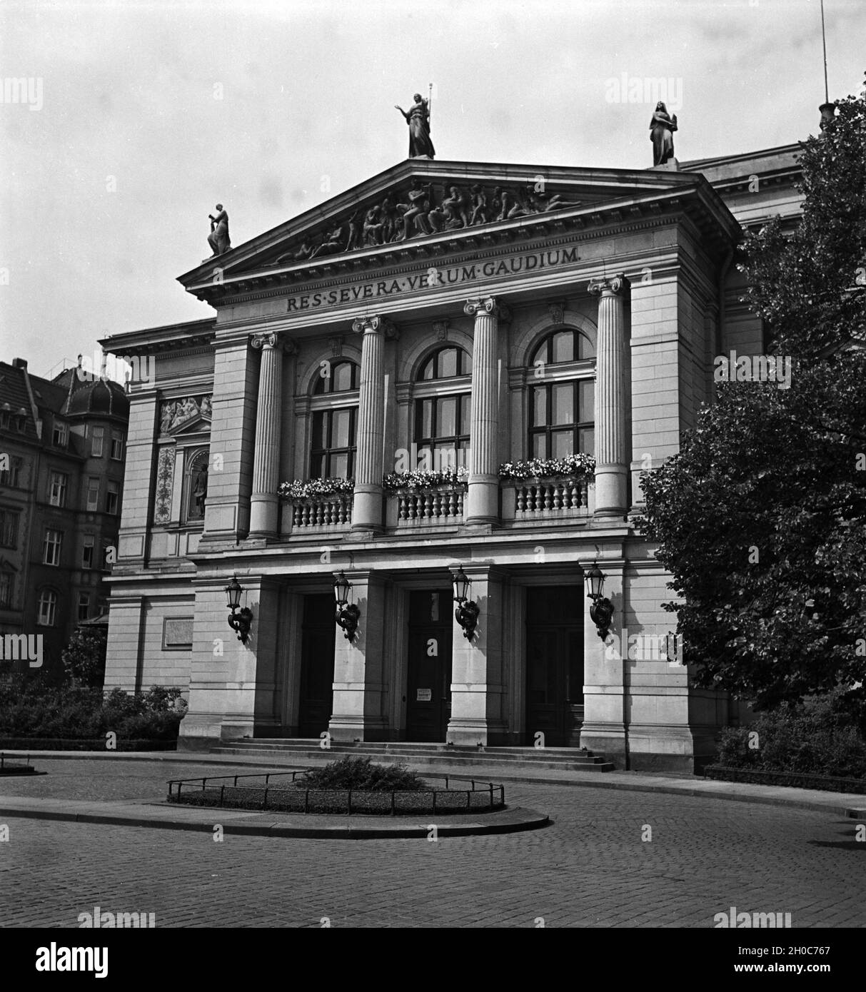 Das Gewandhaus im Musikviertel in Leipzig, Deutschland 1930er Jahre ...