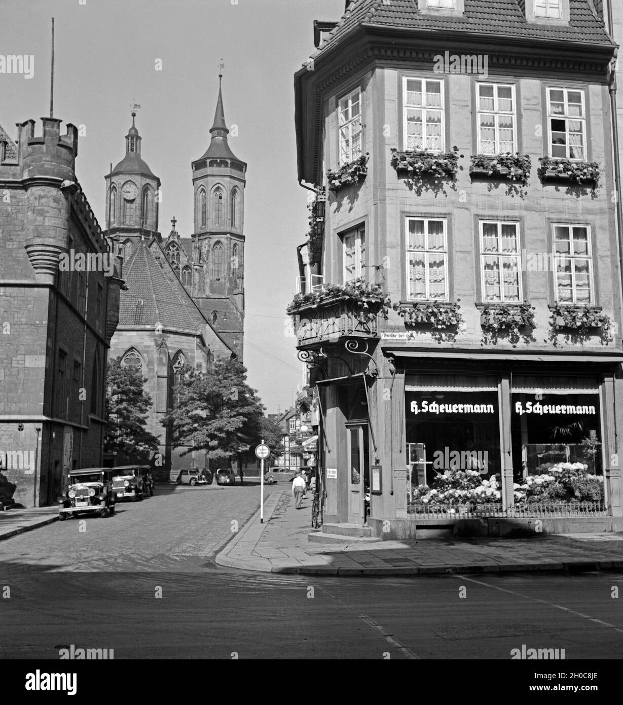 Scheuermann hi-res stock photography and images - Alamy