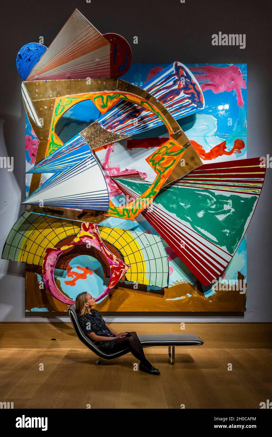 London, UK. 12th Oct, 2021. Frank Stella, La Prima Spada e l'ultima ...