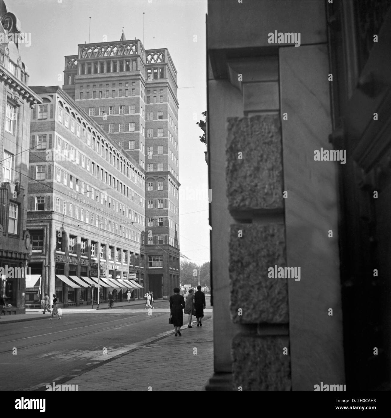 Das Wilhelm Marx Haus in der Stadtmitte von Düsseldorf, Deutschland ...
