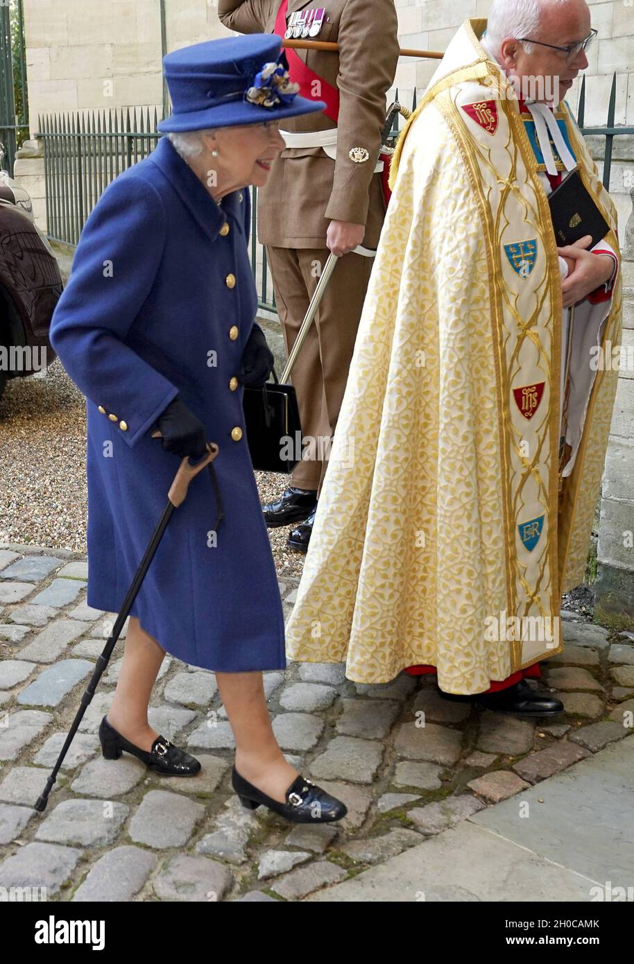 Queen elizabeth ii arrives at a service in westminster abbey hi-res ...