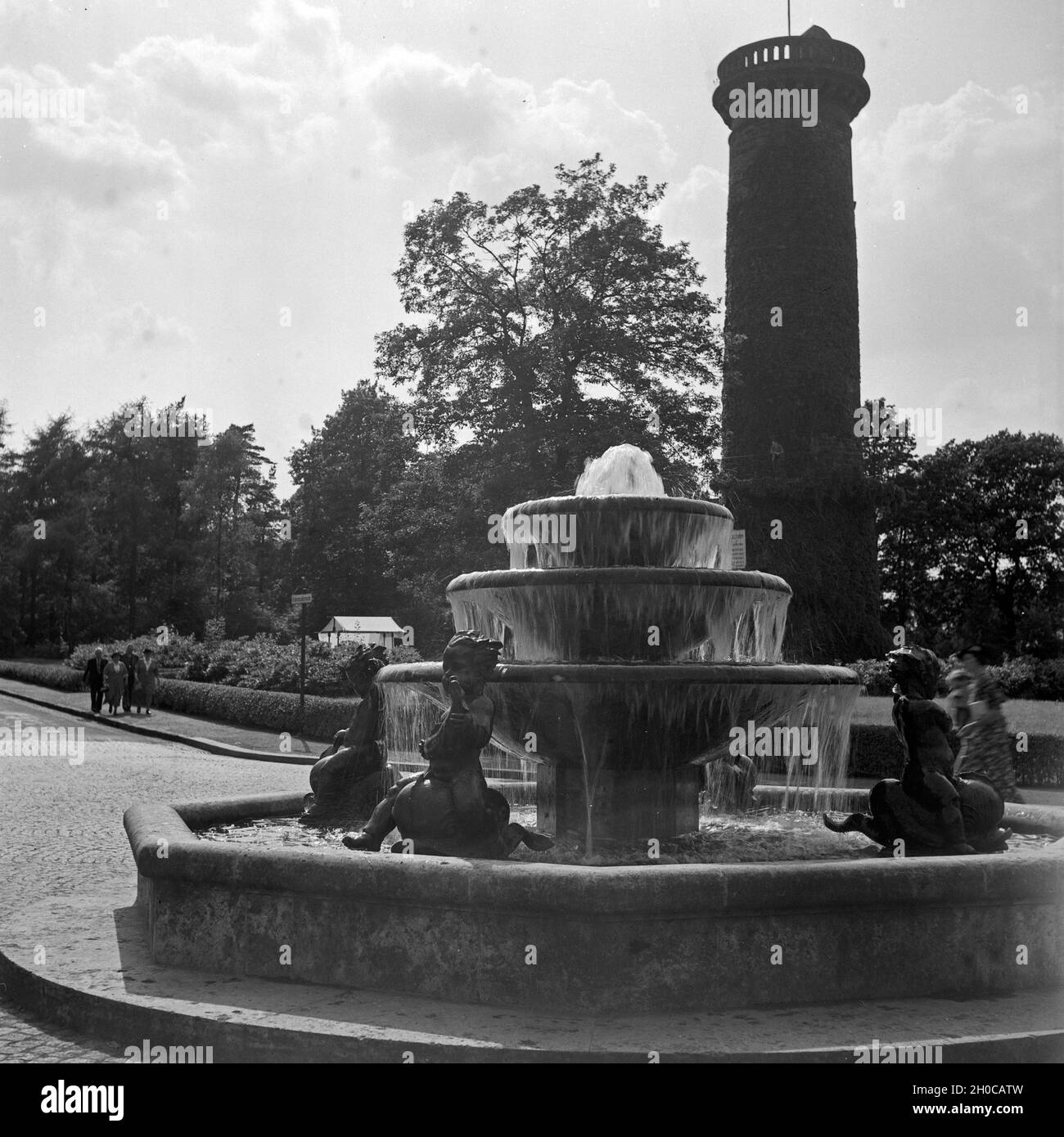 Der Toelleturm in Wuppertal Barmen, Deutschland 1930er Jahre ...