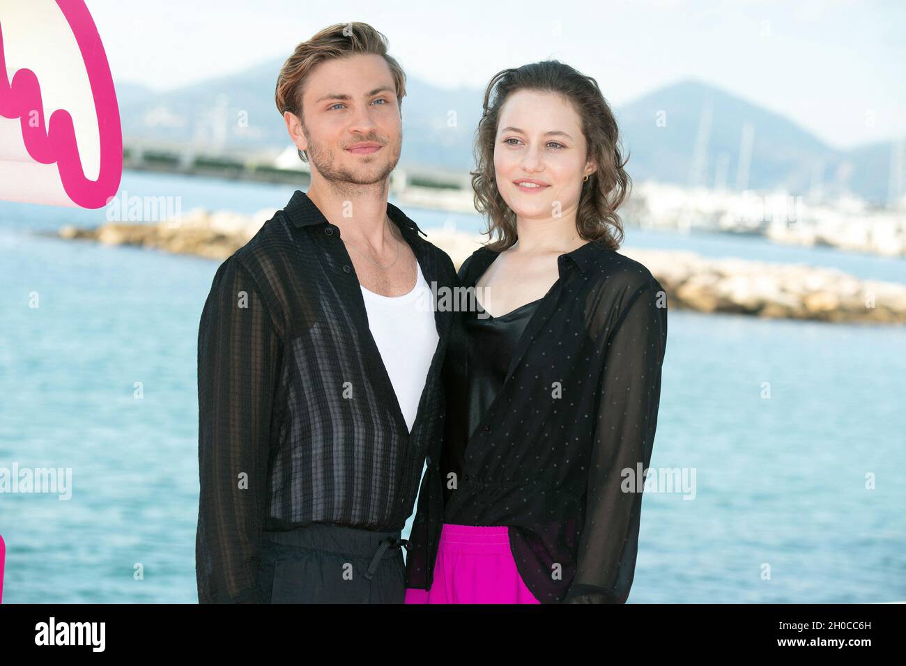 Dominique Davenport and Jannik Schumann attend the Sisi photocall ...